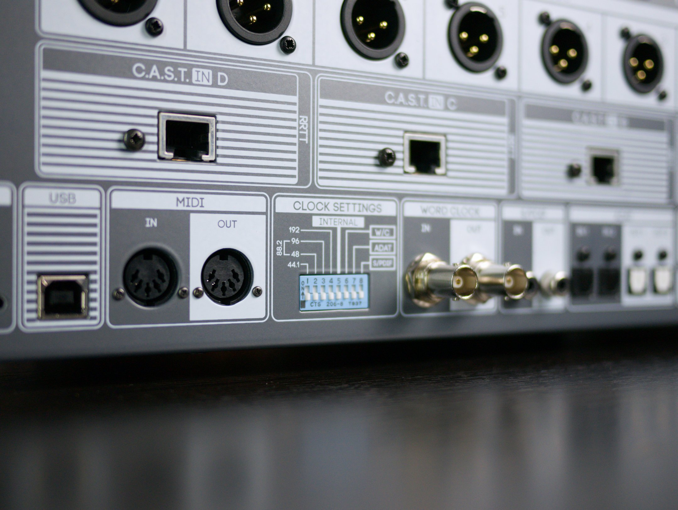 500R8 - USB Audio Interface, Summing Mixer, and 500 Series Rack